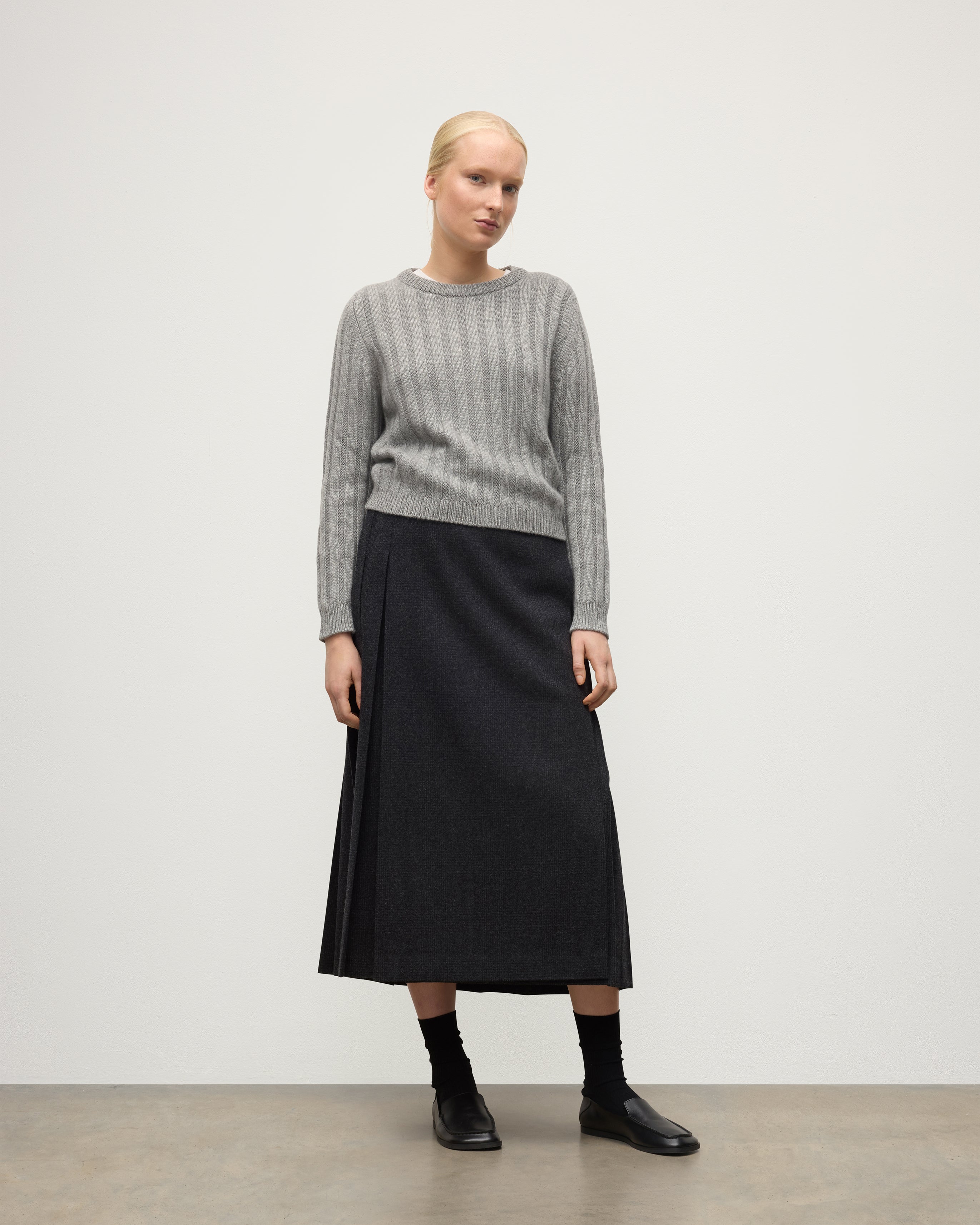 Lecht Storm Grey Cashmere Crew Jumper | Women's Cashmere Sweaters ...