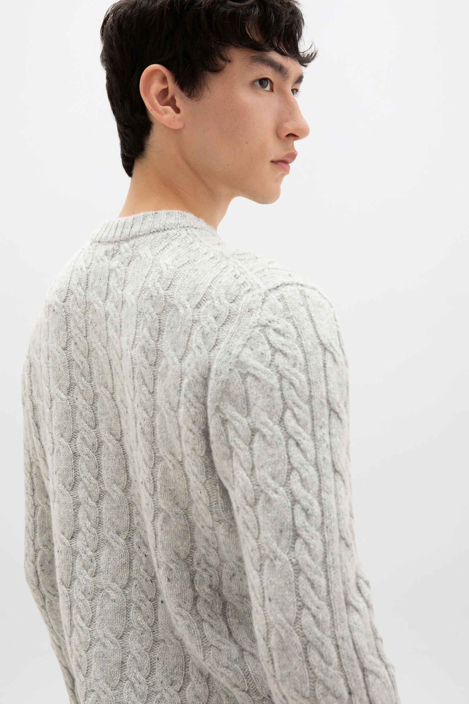Men's Cable Knit Jumper in Pale Grey | Men's Cashmere | Johnstons of Elgin