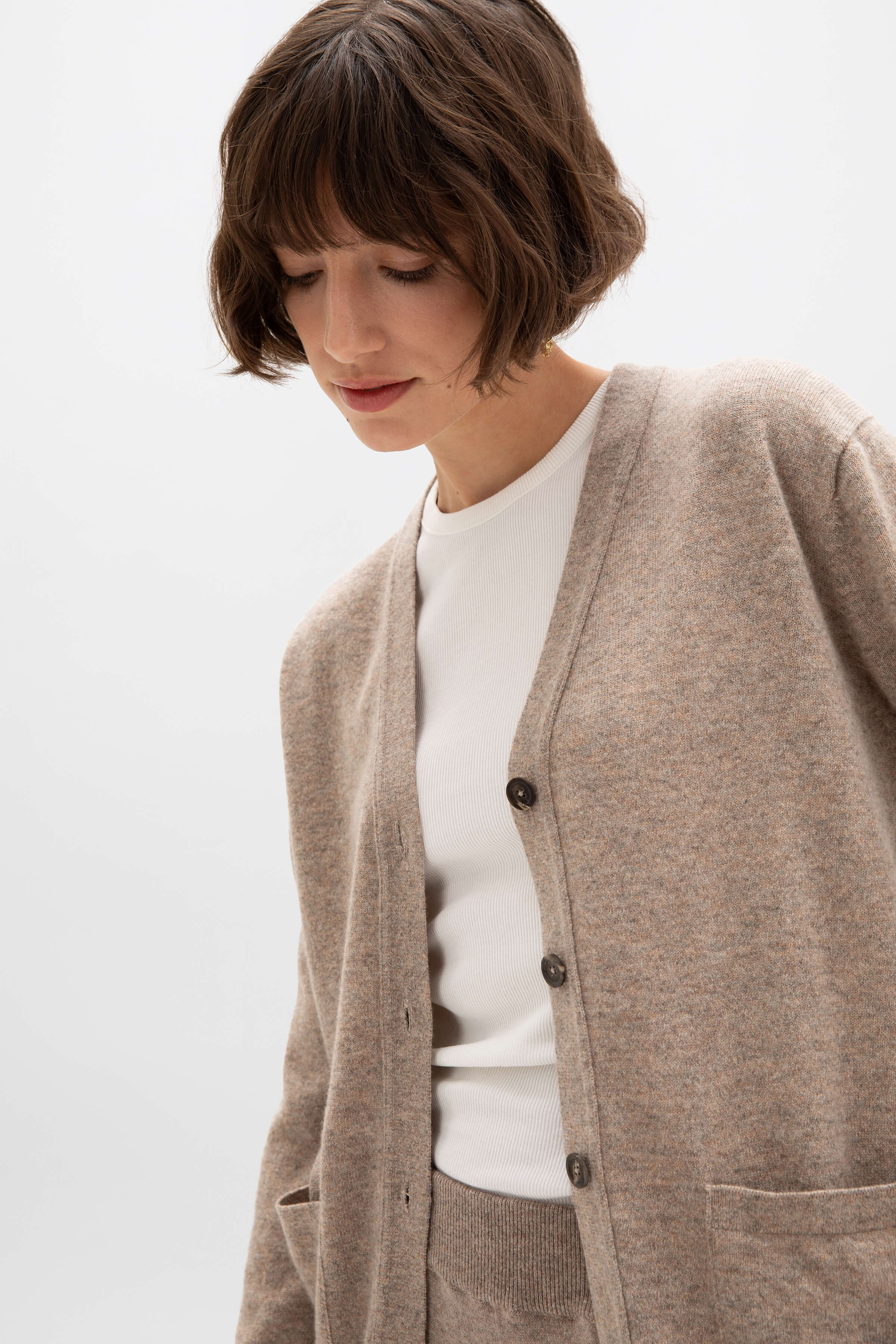 Women's Cashmere Boyfriend Cardigan – Johnstons of Elgin
