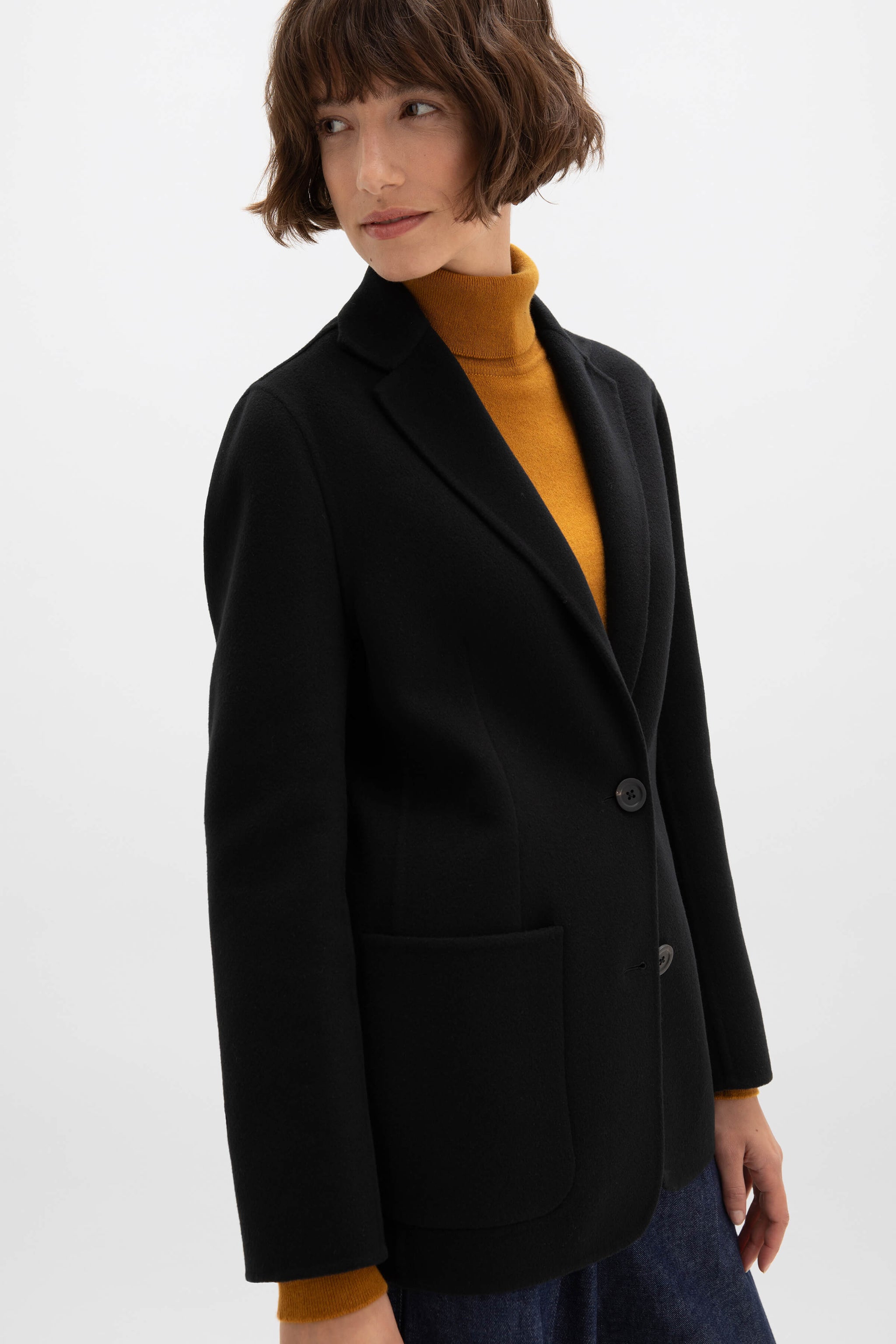 Classic Black Cashmere Blazer – Johnstons of Elgin