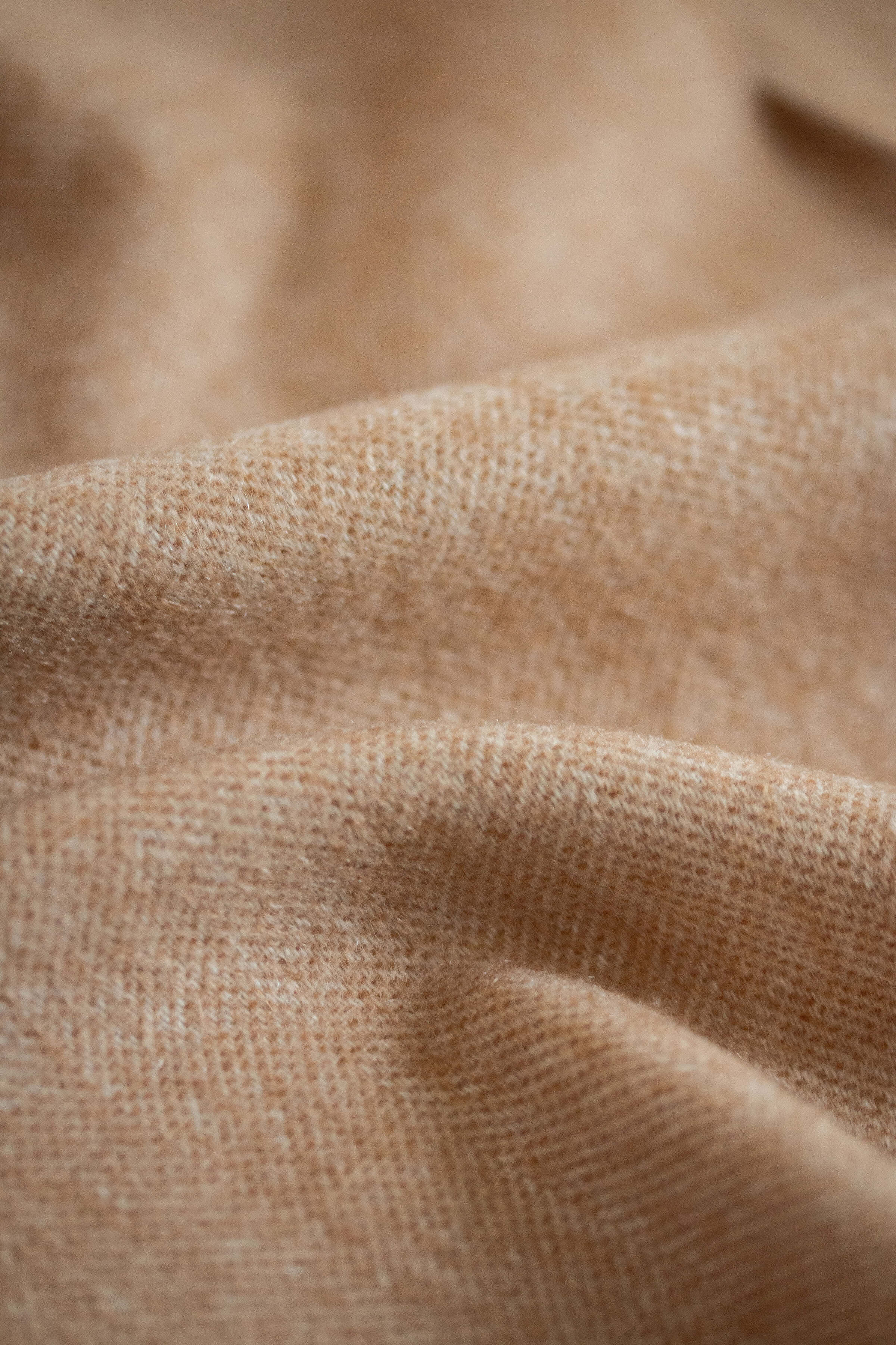 Herringbone Cashmere & Vicuña Scarf – Johnstons of Elgin