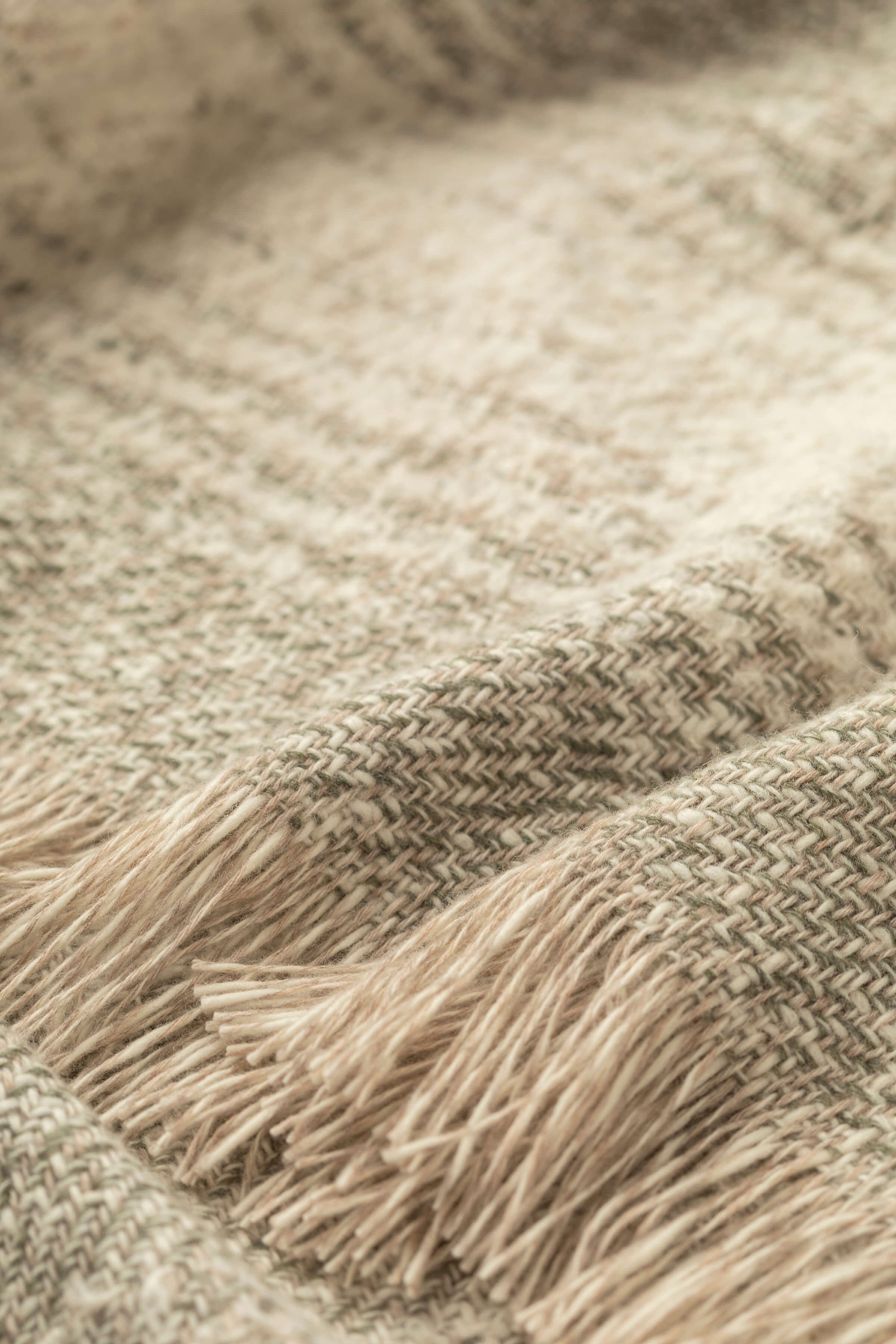 Luxury Cashmere Blankets & Throws – Johnstons of Elgin
