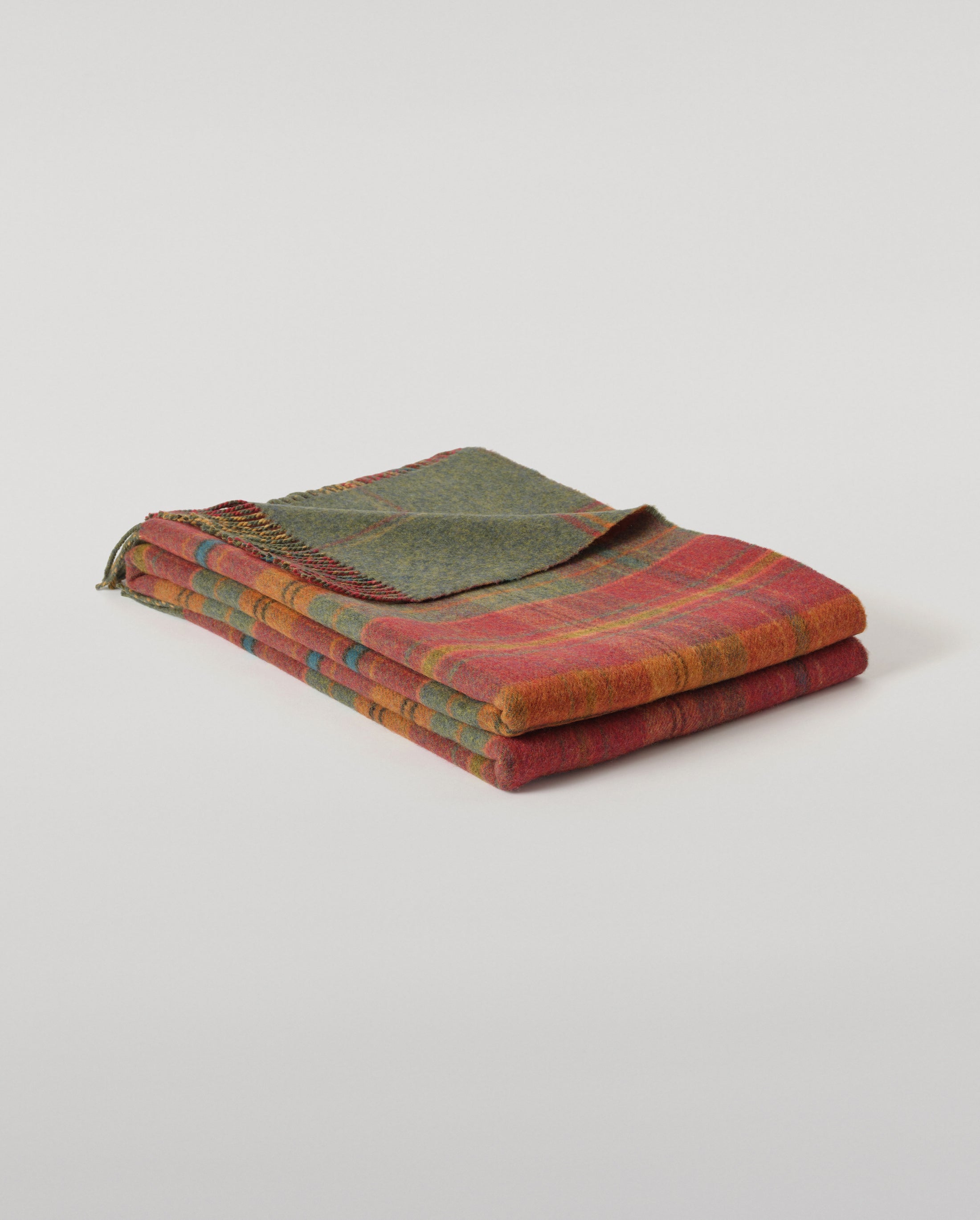 Double Face Lambswool Throw | Wool Blankets – Johnstons of Elgin