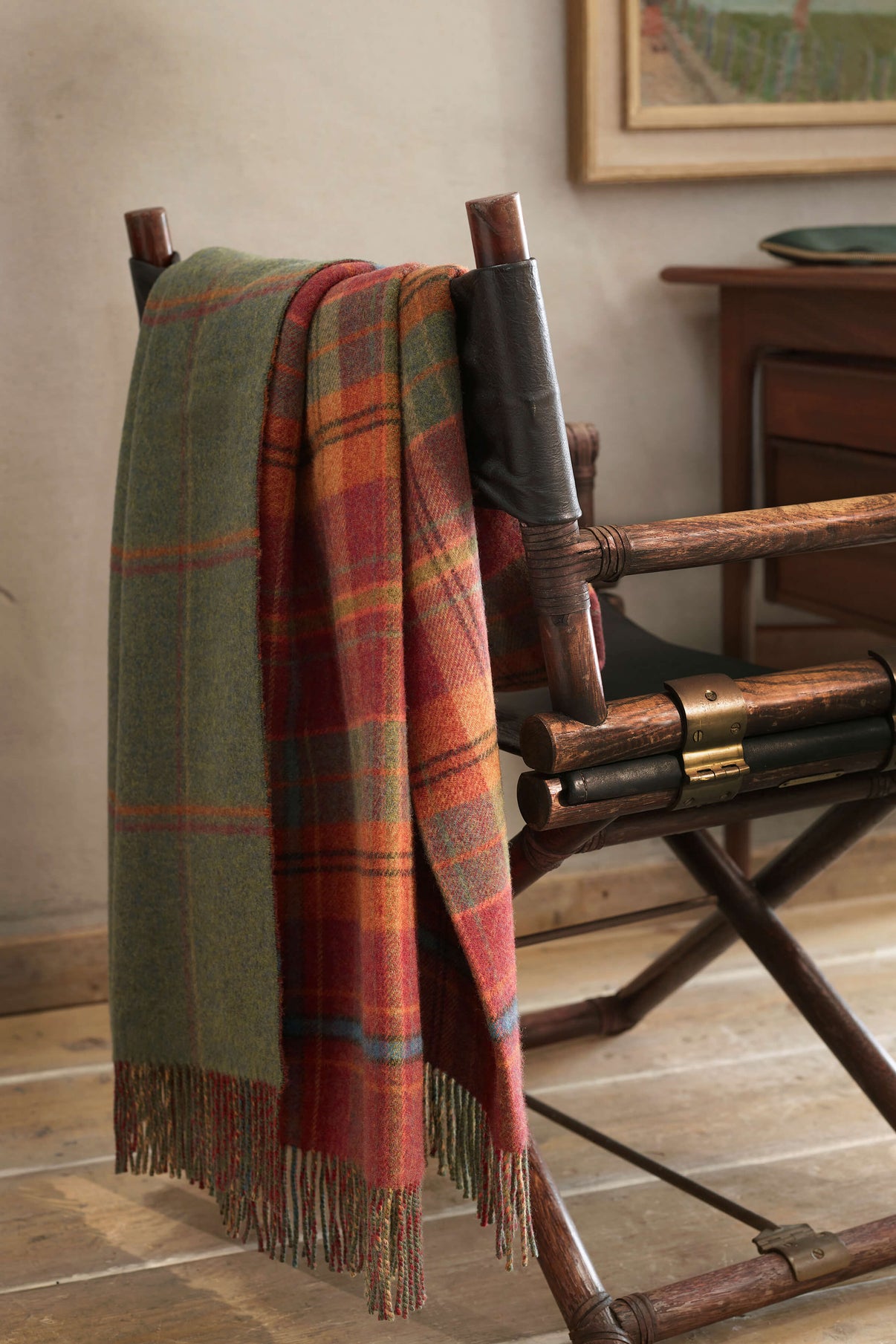 Red Tweed Double Face Lambswool Throw – Johnstons of Elgin