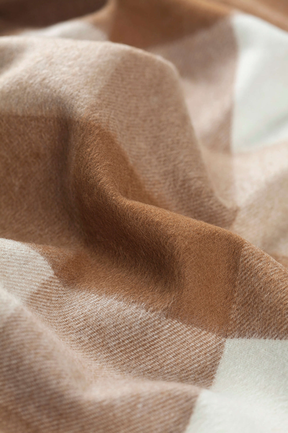 Block Check Cashmere & Vicuña Scarf | Vicuña Accessories | Johnstons of ...
